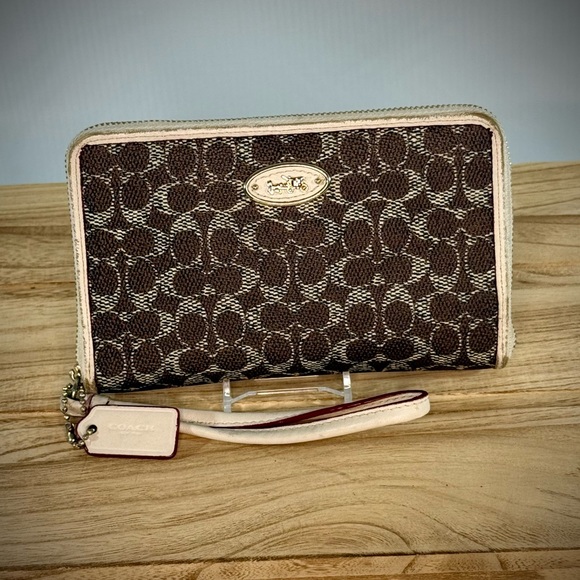 Coach | Bags | Low Startcoach Zip Around Organizer Wallet Wristlet ...